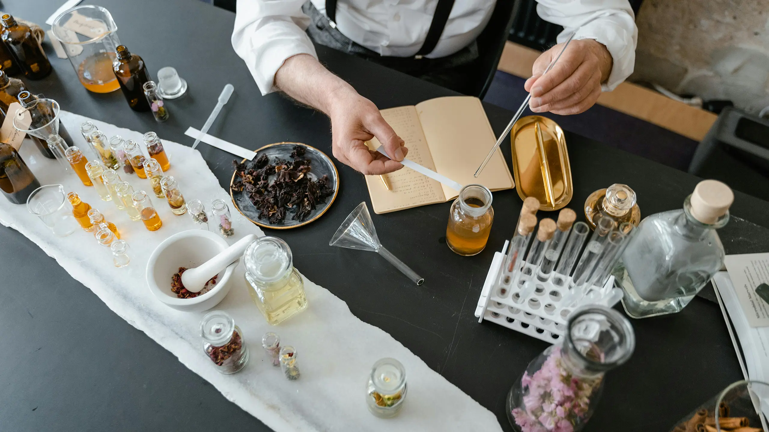 The Fragrance Glossary: 21 Scent Terms to Know